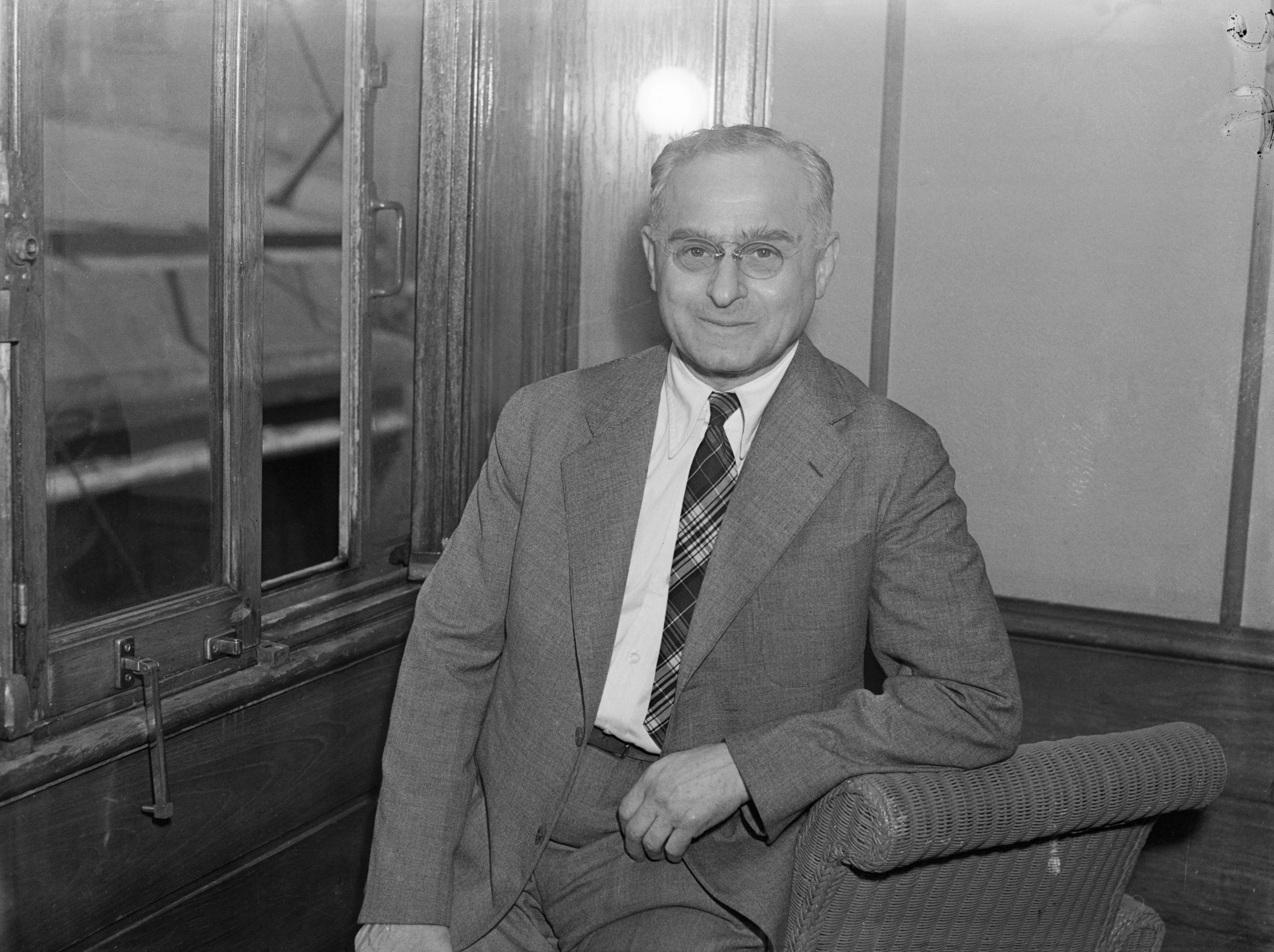Felix Frankfurter: The Supreme Court Justice Who Couldn't Stop Stealing ...
